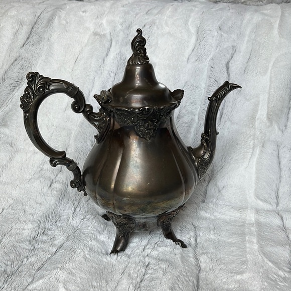 Kitchen | Vintage Baroque Walllace Silverplate Coffee Pot | Poshmark